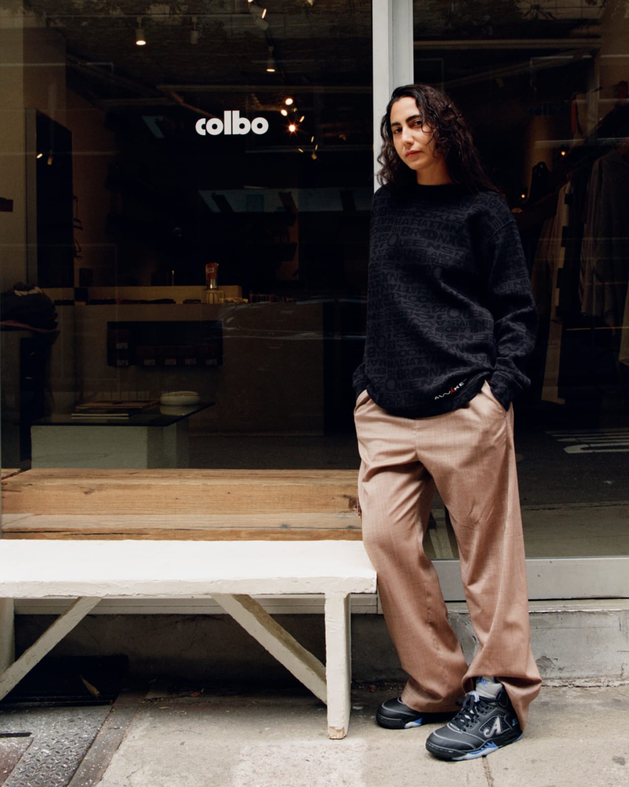 Fecha de lanzamiento de los Air Jordan 5 x Awake NY "Black" (DV4982-004). Nike SNKRS